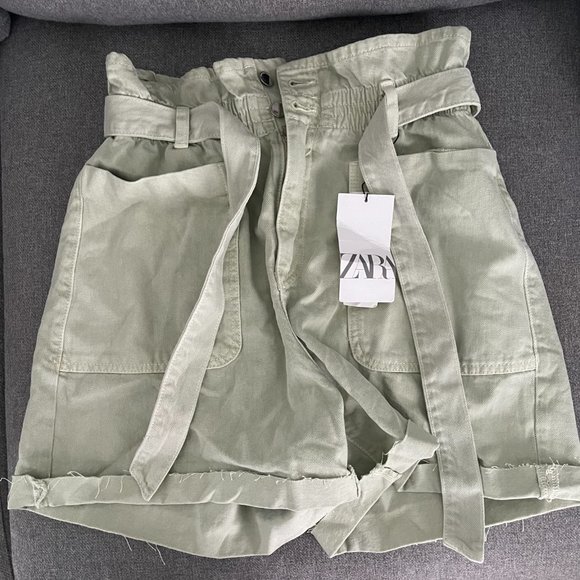 Zara | Shorts | Zara Green Baggy Paperbag Bermuda Shorts With Belt ...